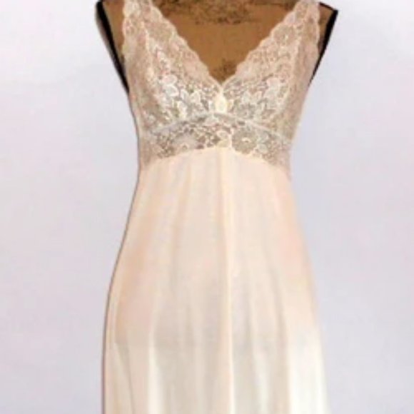 Shadowline | Intimates & Sleepwear | Vintage Shadowline Lace Nightgown ...